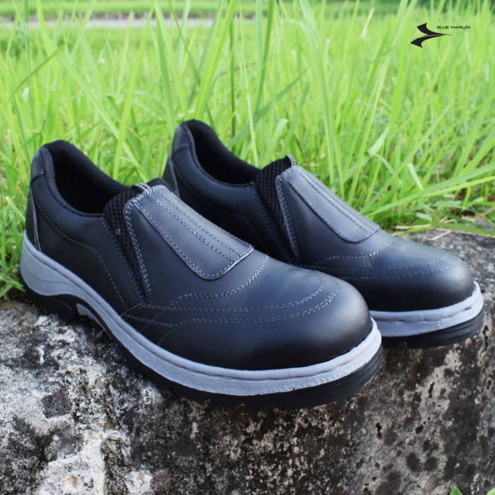 Jual ALAT KESELAMATAN SEPATU KERJA SAFETY BLUMAR CAMEL (ADA BESI DI ...
