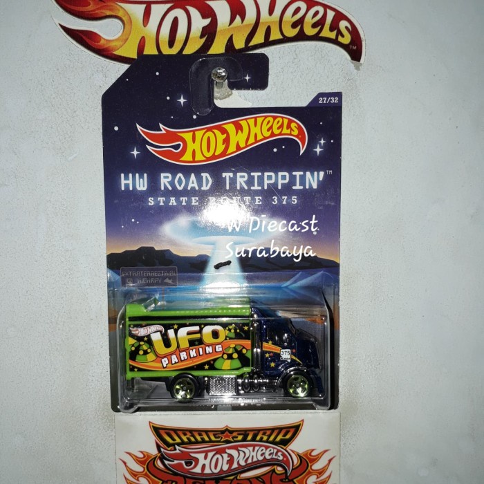 Jual MUST HAVE!! HOT WHEELS HIWAY HAULER 2 ROAD TRIPPIN UFO PARKING ...
