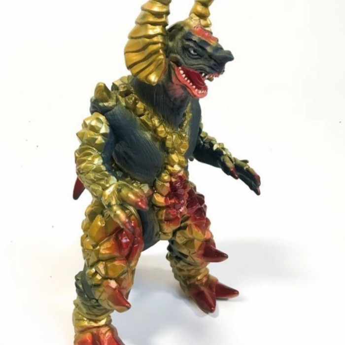 Jual Ultra Monster Kaiju Goldras Ultraman Tiga Figure Gatanozoa ...