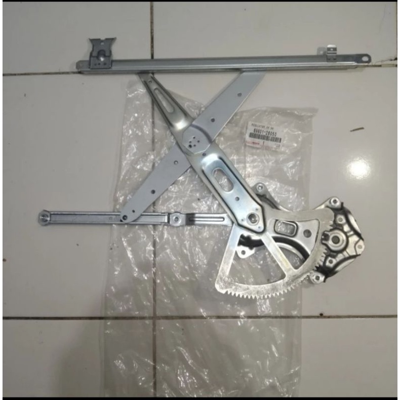 Jual regulator kaca pintu depan kanan Hiace commuter 69801-26050 ...