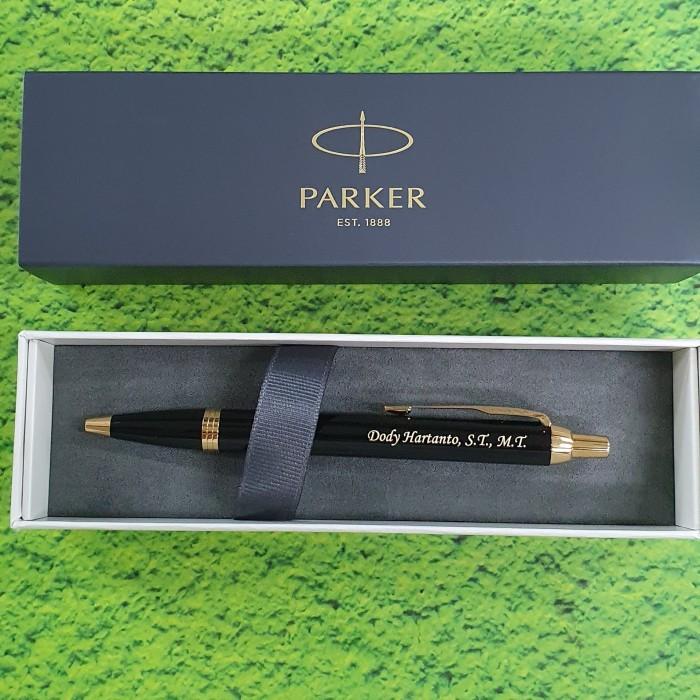 Jual Parker Im Black Gold Trim Ballpoint Pen | Shopee Indonesia