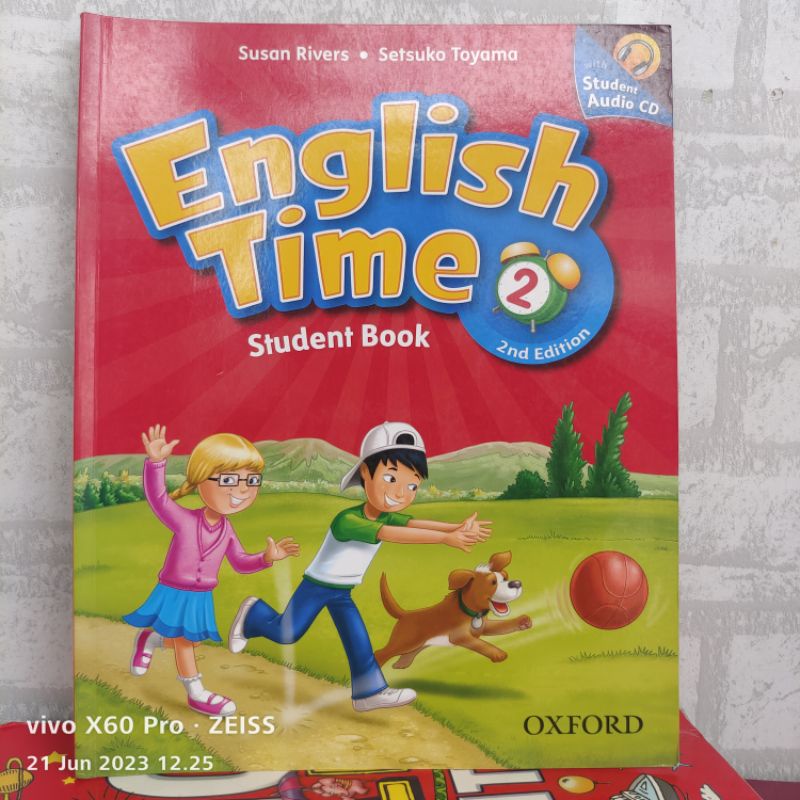 Jual BUKU ENGLISH TIME STUDENT BOOK 2 2ND EDITION | Shopee Indonesia