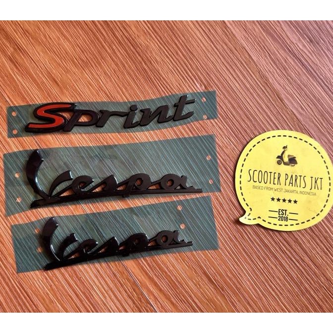 Jual Emblem Motor Striping Emblem Set Body Black Vespa Sprint | Shopee ...