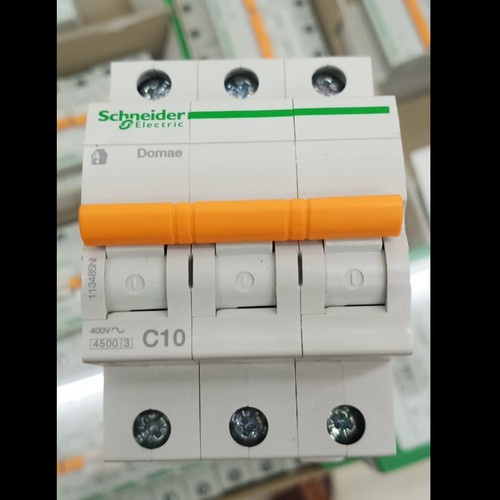 Jual Schneider MCB Domae 3P / Phase 10 Ampere / 10A / 10 A DOM11348SNI | Shopee Indonesia