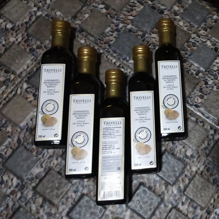 Jual trivelli tartufi white truffle bianco tartufo oil 250ml | Shopee ...
