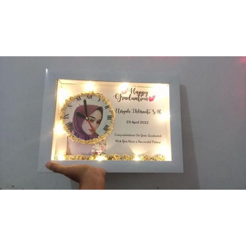 Jual Frame rustic jam kado wisuda ukuran a4 | Shopee Indonesia