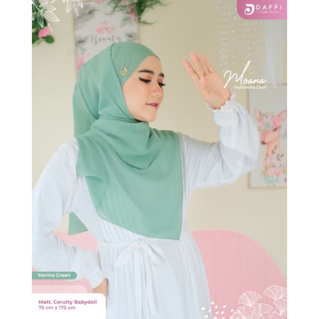 Jual MOANA PASMINA OVAL DAFFI HIJAB GOLD LOGO DI PAD | Shopee Indonesia