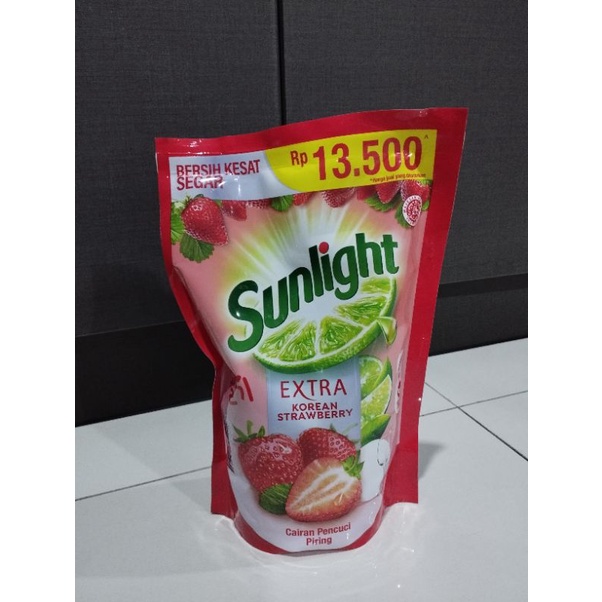 Jual Sunlight Cairan Pencuci Piring Extra Korean Strawberry 560ml ...