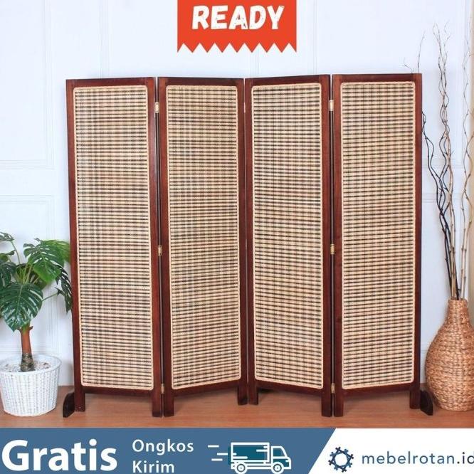 Jual Penyekat Ruangan Lyde 4 Daun | Pembatas Sketsel Kayu | Divider ...