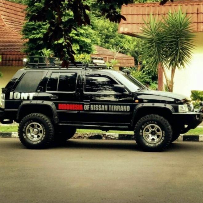 Jual Over Fender Nissan Terrano Model Baut L Terbaik Fullset | Shopee ...