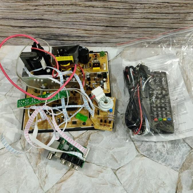 Jual Mesin TV DIGITAL WCOM untuk TV Tabung 14-21 inch | Shopee Indonesia