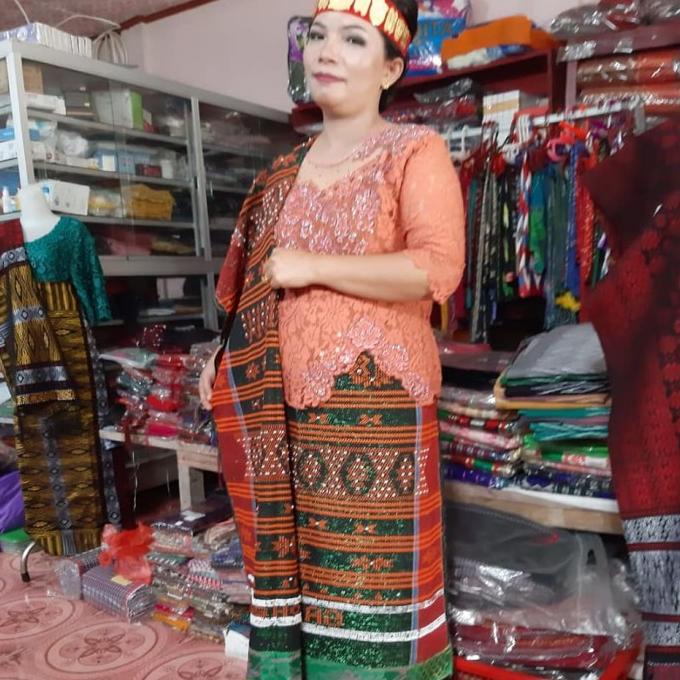 Jual ULOS SADUM ANGKOLA ULOS BATAK SIMATA CANTIK KOSTUM TORTOR ADAT BATAK | Shopee Indonesia