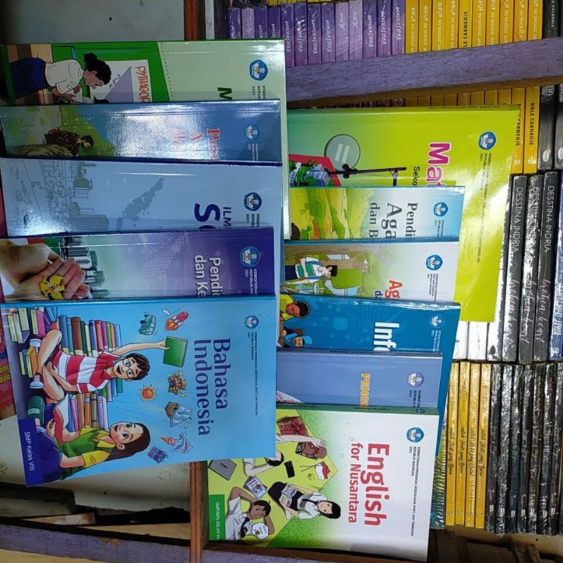 Jual buku paket pelajaran kurikulum merdeka SMP kelas 8 | Shopee Indonesia
