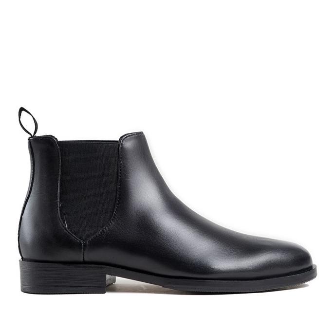 Jual New Sale A Black Sepatu Kulit Chelsea Boots Wanita Limited Edition ...