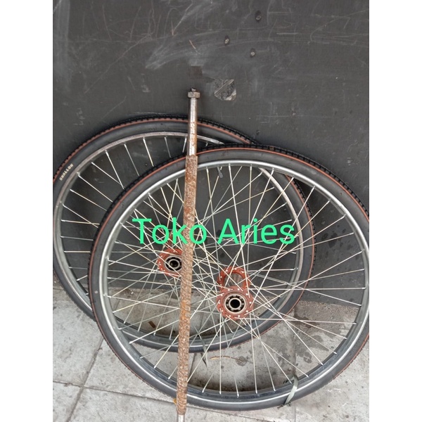Jual Roda Gerobak Becak Biasa ring 28 | Shopee Indonesia