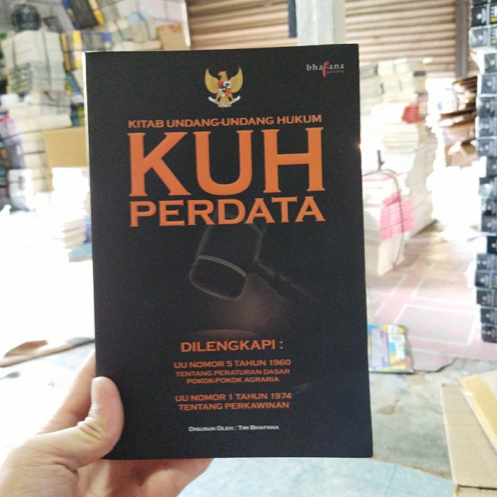 Jual Perdata Buku Hukum Kitab Undang - Undang Hukum Kuh Perdata | Shopee Indonesia
