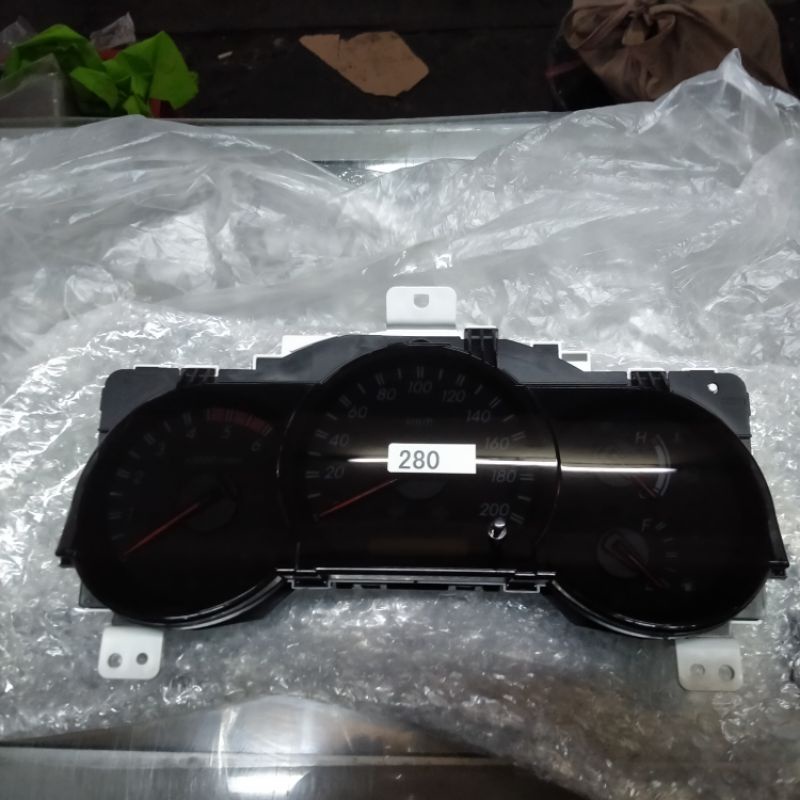Jual SpeedoMeter Speed KiloMeter Fortuner Diesel Manual MT Original ...