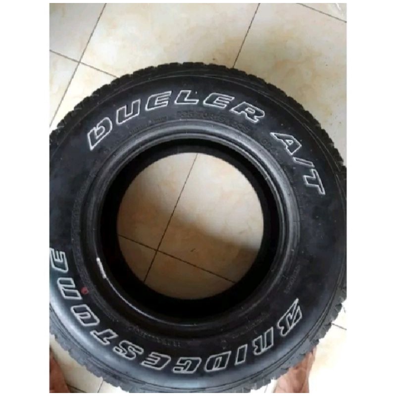 Jual BAN MOBIL SECEON COPOTAN UKURAN 235//70 R 15 KONDISI 75 % | Shopee ...