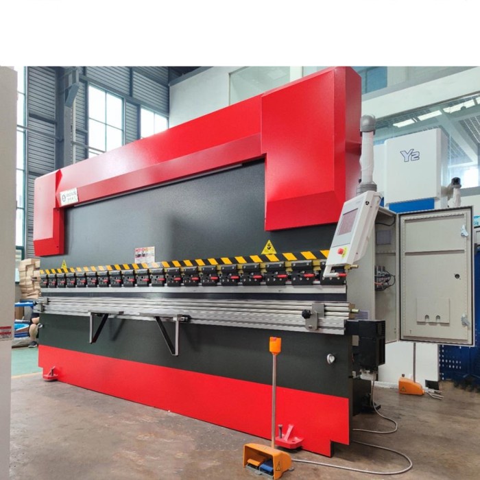 Jual Mesin Bending Tekuk Plat Besi Hidrolik Wc67Y 600/6000 | Shopee ...