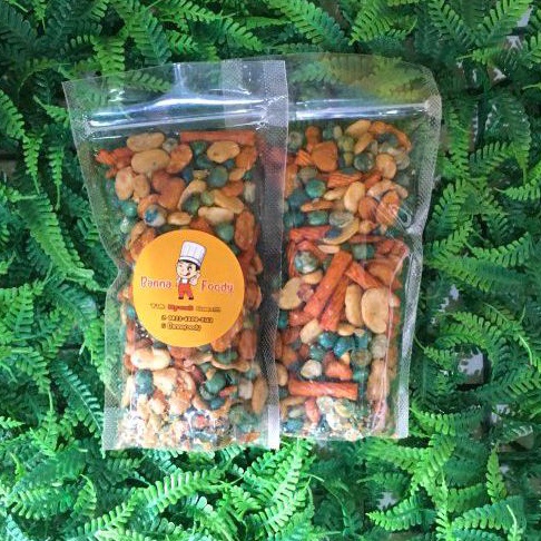 Jual KACANG CAMPUR ISI 100 GRAM | Banna Foody | Snack Viral | Shopee ...