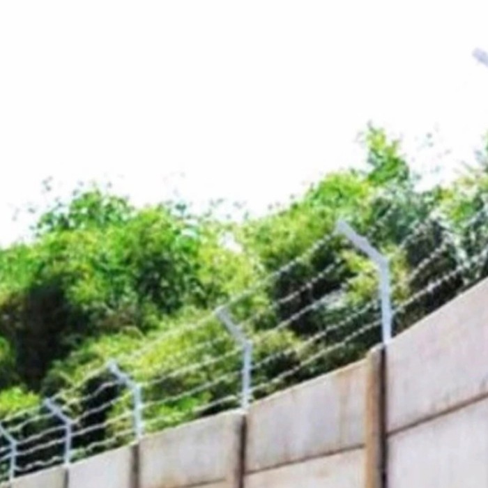 Jual Tiang Besi siku kawat duri | Shopee Indonesia