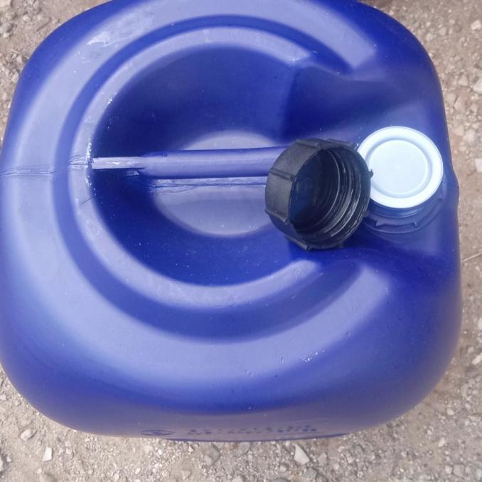 Jual jerigen plastik 30 liter bekas/jerigen bensin solar ghe07 | Shopee ...