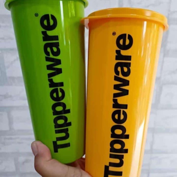 Jual TUPPERWARE GIANT TUMBLER KUNING IJO [A10] TERBARU!!! | Shopee ...