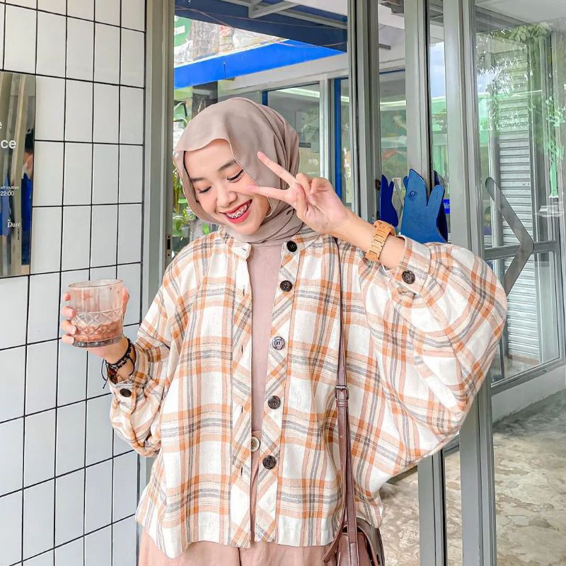 Jual KEMEJA KOTAK KOTAK WANITA CROP OVERSIZE CHESSY BATWING MOYGE ...