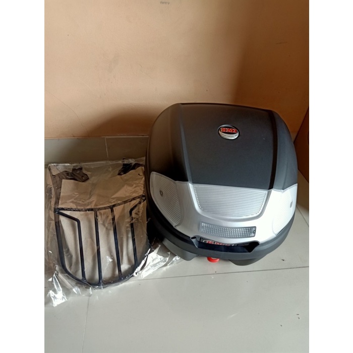 Jual Box Kmi 588 Hitam+Bracket Berbagai Macam Tipe Motor | Shopee Indonesia