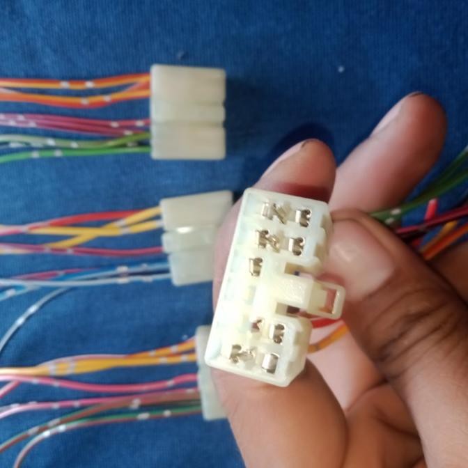 Jual Soket Switch Saklar Power Window Suzuki Escudo Vitara Old Kode 325 ...