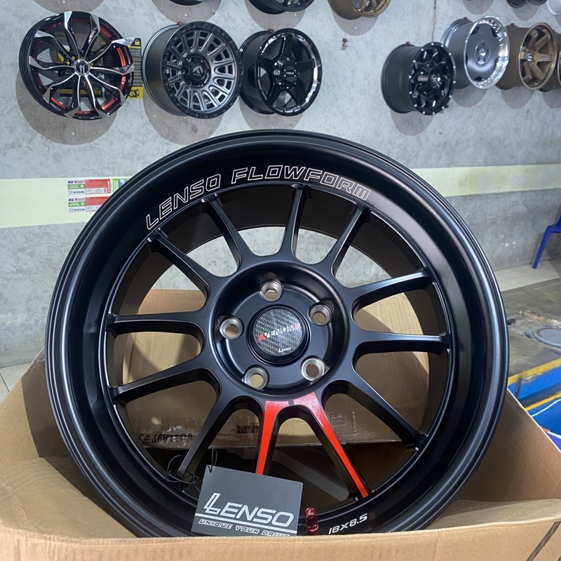 Jual Velg Mobil Lenso Venom 5 R18 untuk Innova Xpander HRv CRV | Shopee Indonesia