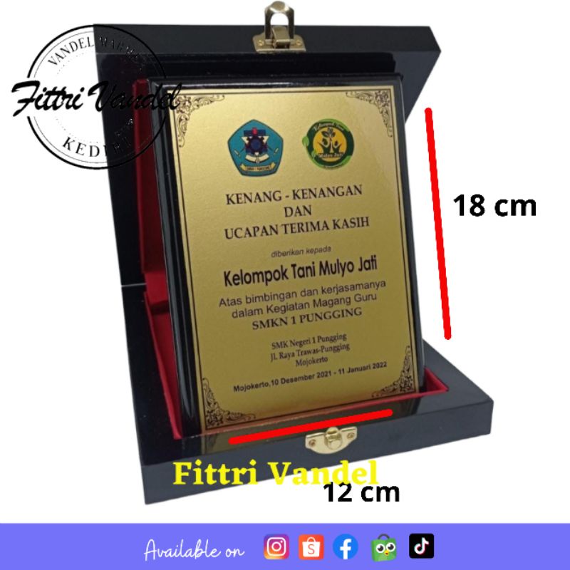 Jual Plakat Kayu Vandel Kayu Cinderamata,tempat foto dll | Shopee Indonesia