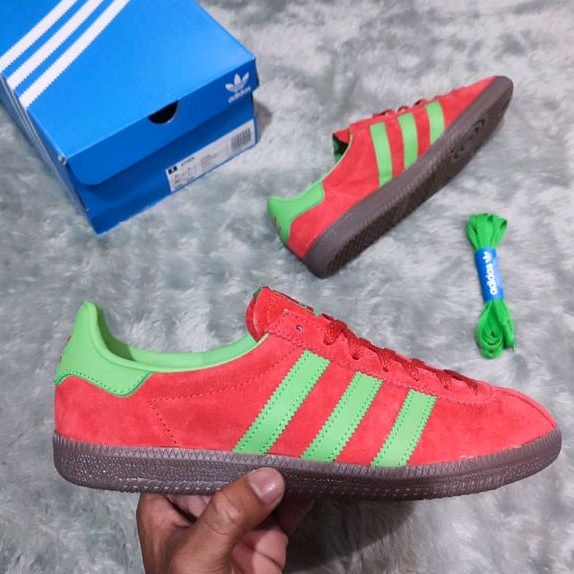 Jual Adidas original Athen Javanese Red Green | Shopee Indonesia
