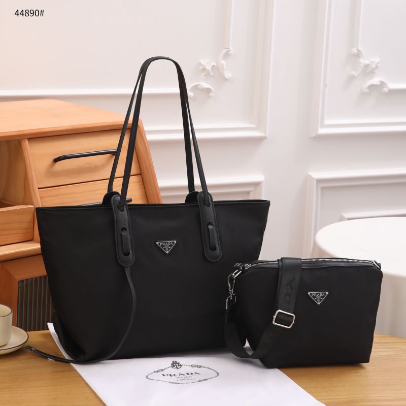 Jual 44890 Nylon Tote Shoulder Bag in BLACK Hb | Shopee Indonesia