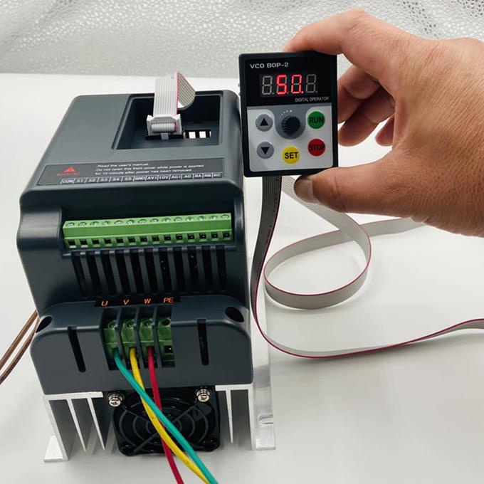 Jual Vfd Vsd Inverter Input 1 Phase 220V Output 3 Phase 380V Original | Shopee Indonesia