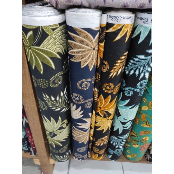 Jual Kain Batik katun 40S motif daun harga per 0,5m | Shopee Indonesia