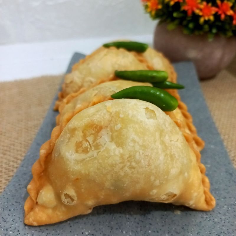 Jual Kue Tradisional/Jajanan Pasar/Pastel Sayur Minimal 15 Pcs | Shopee ...