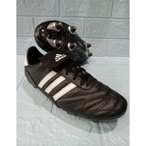 Jual Viral Sepatu Bola Adidas Pul 6 Besi Asli Kulit Sapi Wxy | Shopee ...