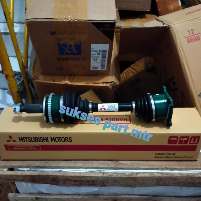 Jual cv joint atau as roda depan triton/pajero sebelah kanan | Shopee Indonesia