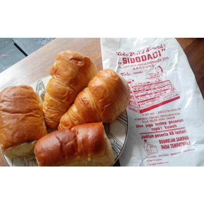 Jual cusss order] oleh oleh bandung ROTI SIDODADI SATUAN | Shopee Indonesia
