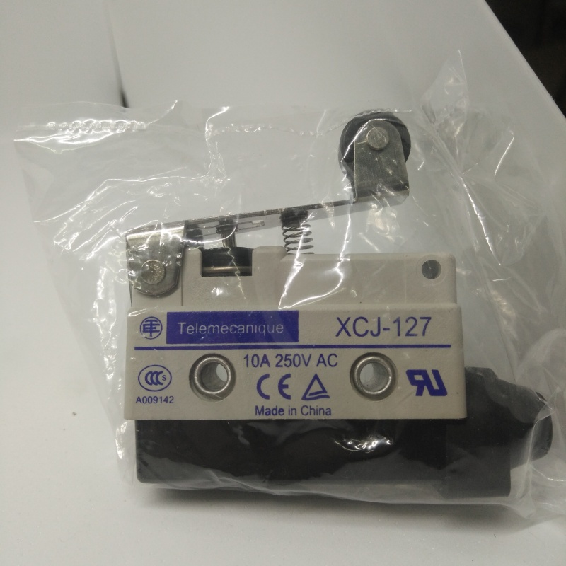 Jual Schneider XCJ127 XCJ Limit Switch Flat Roller Lever Plunger 1C/O ...