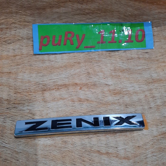Jual EMBLEM LOGO KIJANG INNOVA HYBRID ZENIX V 2023 Murah | Shopee Indonesia