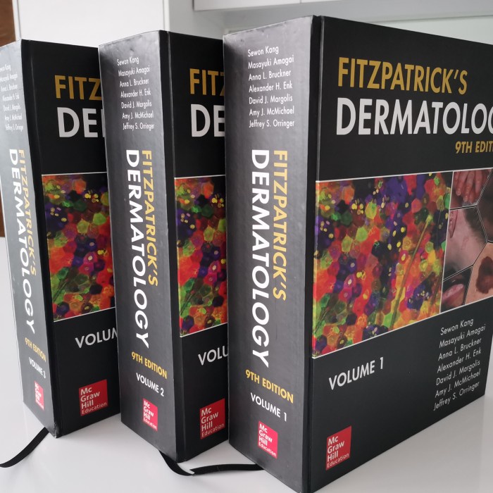 Jual BUKU KEDOKTERAN FITZPATRICK DERMATOLOGY 9E 2019 | Shopee Indonesia
