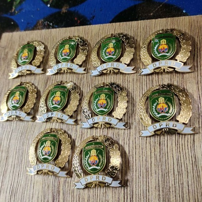 Jual Pin Custom / Pin Dada / Aneka Macam Pin, Bahan Kuningan/ Pin Bros ...