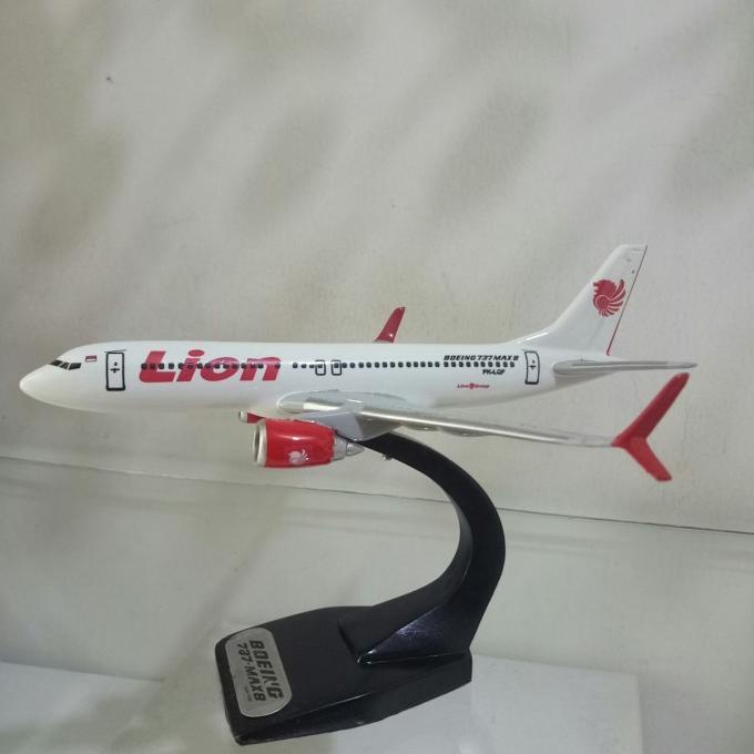 Jual Miniatur Pesawat Lion Max Boeing 737 | Shopee Indonesia
