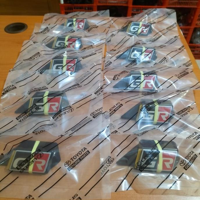 Jual Emblem Gr Grill Fortuner Facelift 2021 2022 Original Toyota ...