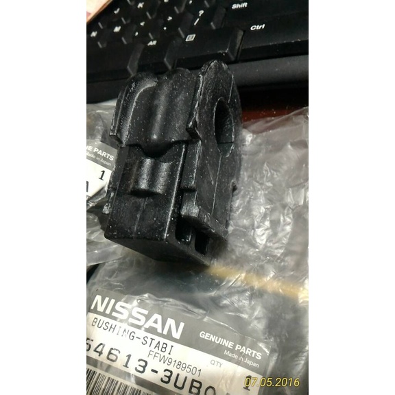 Jual New Karet Stabil Depan Nissan Xtrail T31 54613-3Ub0A Kode Am109 ...