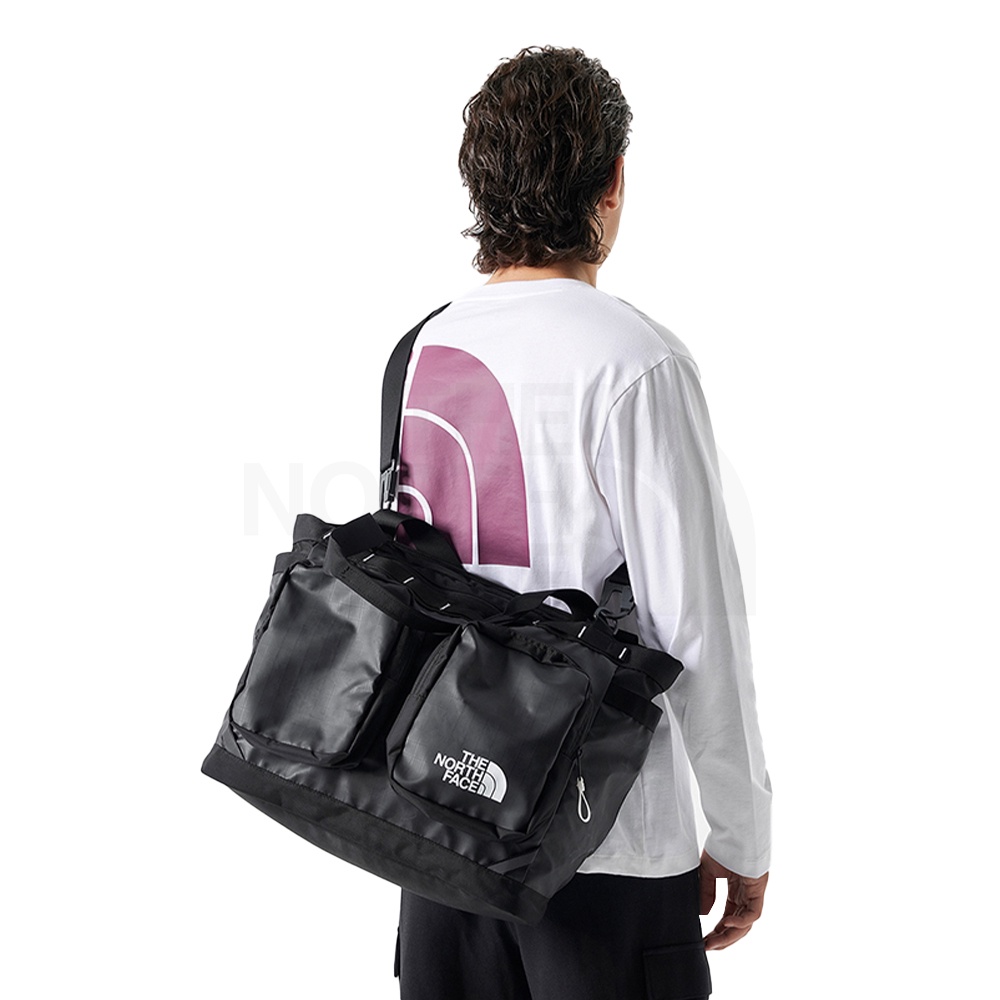 Jual The North Face Unisex Base Camp Voyager Tote-NF0A81BMKY4 | Shopee ...