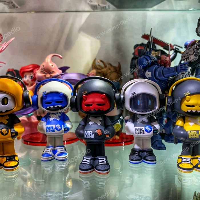Jual MUST HAVE!! MR.BONE / MR BONE GAME MAN 8CM BLINDBOX / BLIND BOX ...