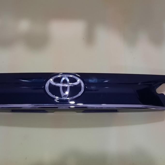 Jual Trunklid Innova Reborn Facelift 2021 Original Toyota | Shopee ...